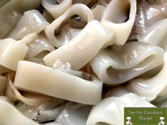 Sri Lankan Style Squid Curry | Spicy Cuttlefish Recipe - Jaffna Cuisine
